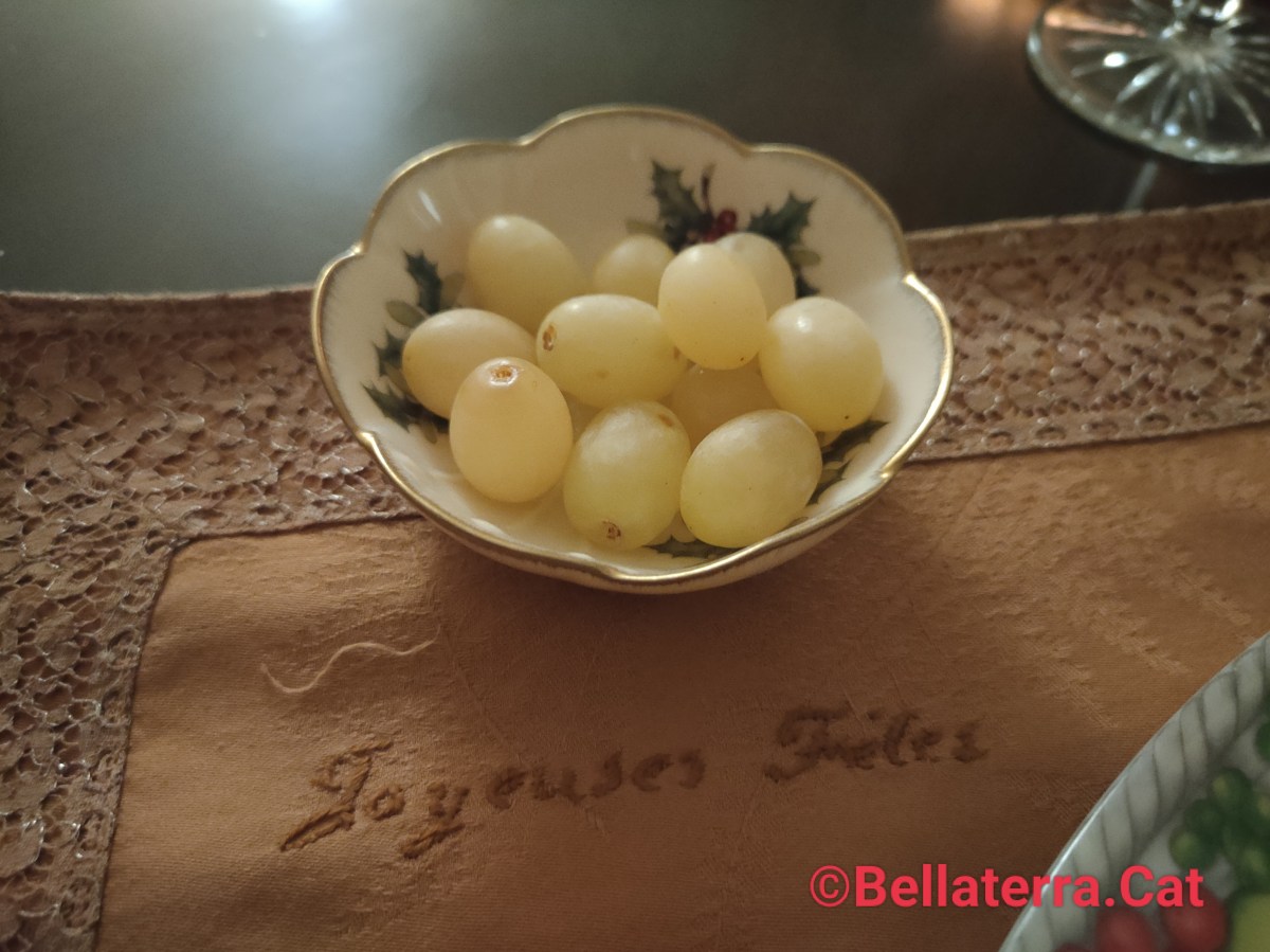 BELLATERRA GOURMET|Per què mengem raïm per Cap d’Any? | BELLATERRA.CAT