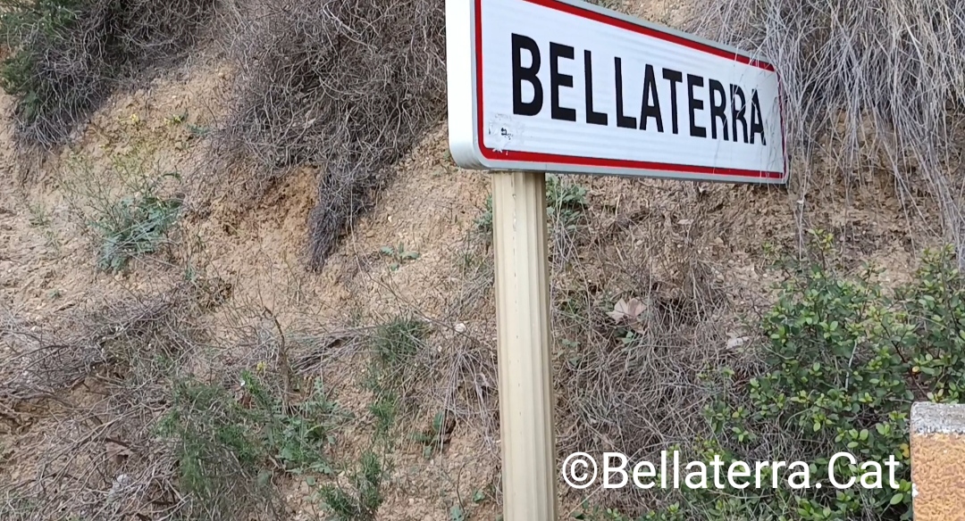 LA BELLATERRA DEIXADA|Plàstics i brutícia entrant des de Sabadell ...